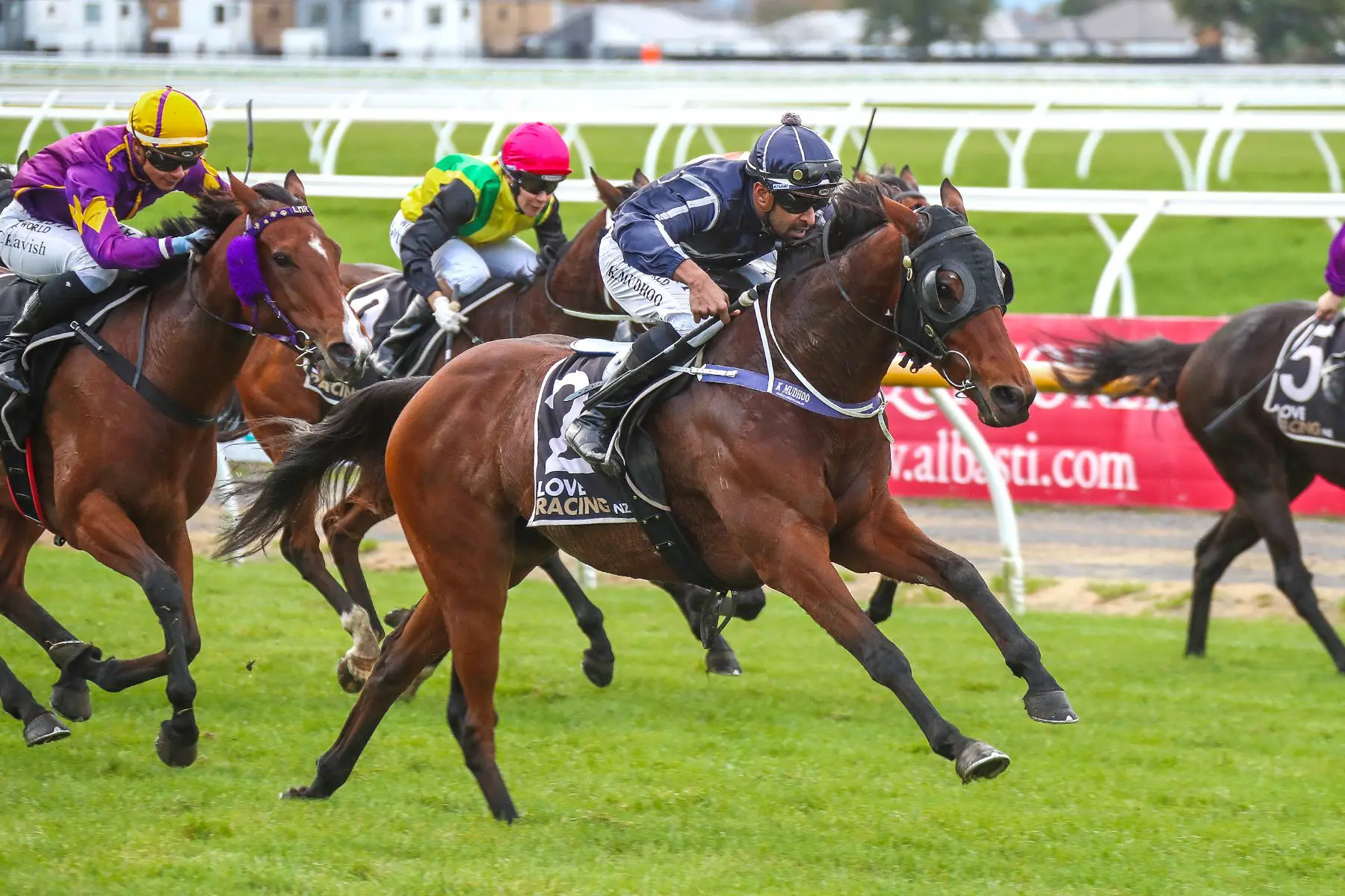 Lightning Jack Smashes Rivals In Listed Great Easter Stakes