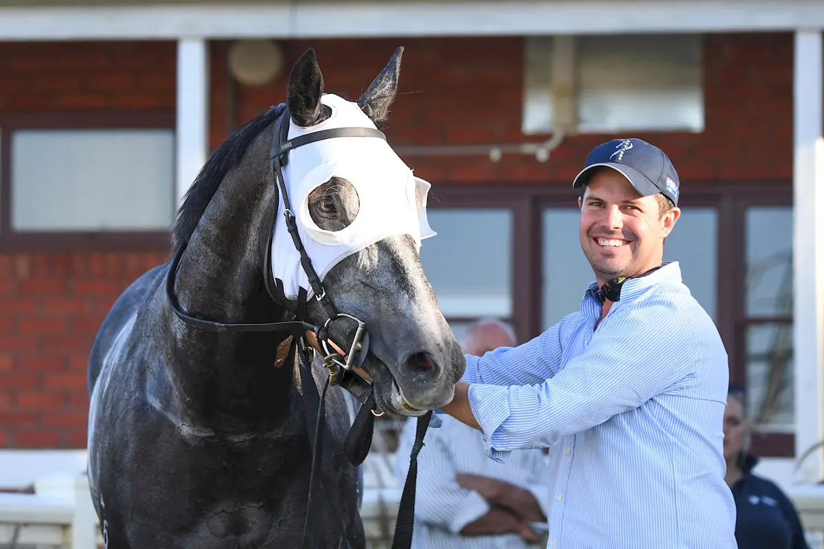 Michael Hickmott With Two-Pronged Attack In Alice Springs Cup
