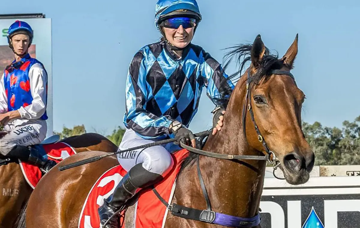 Desert Lass Wins Pioneer Park Anniversary Cup | NT Racing News