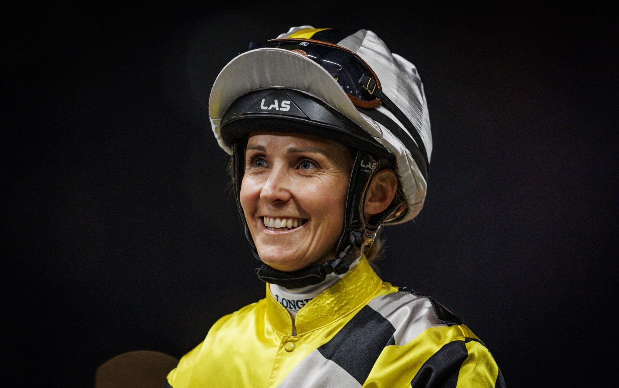Rachel King Makes History With First Female Grade 1 Win in Japan